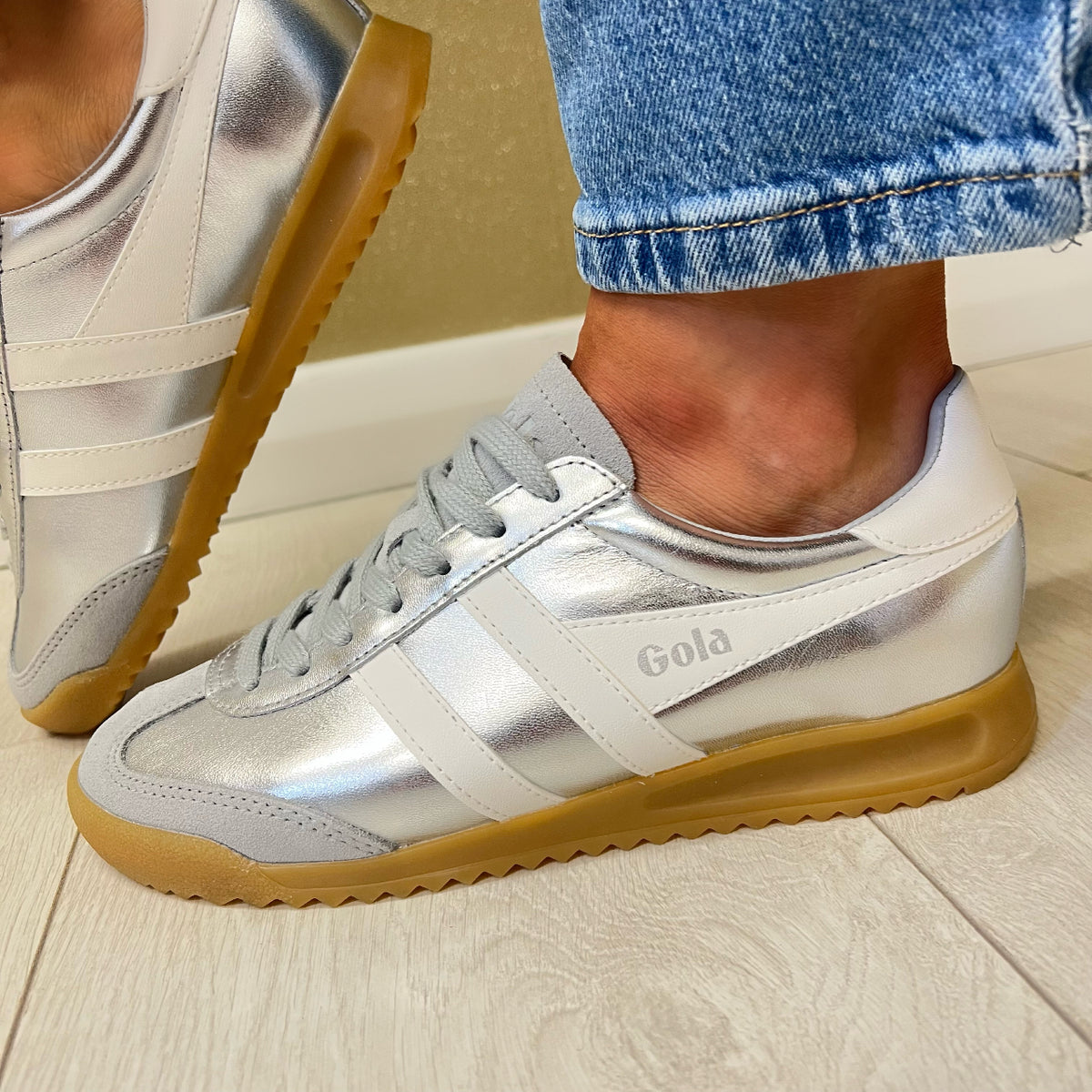 Gola Ladies Silver/Off White Leather Gum Sole Trainer TORPEDO GLIMMER ...
